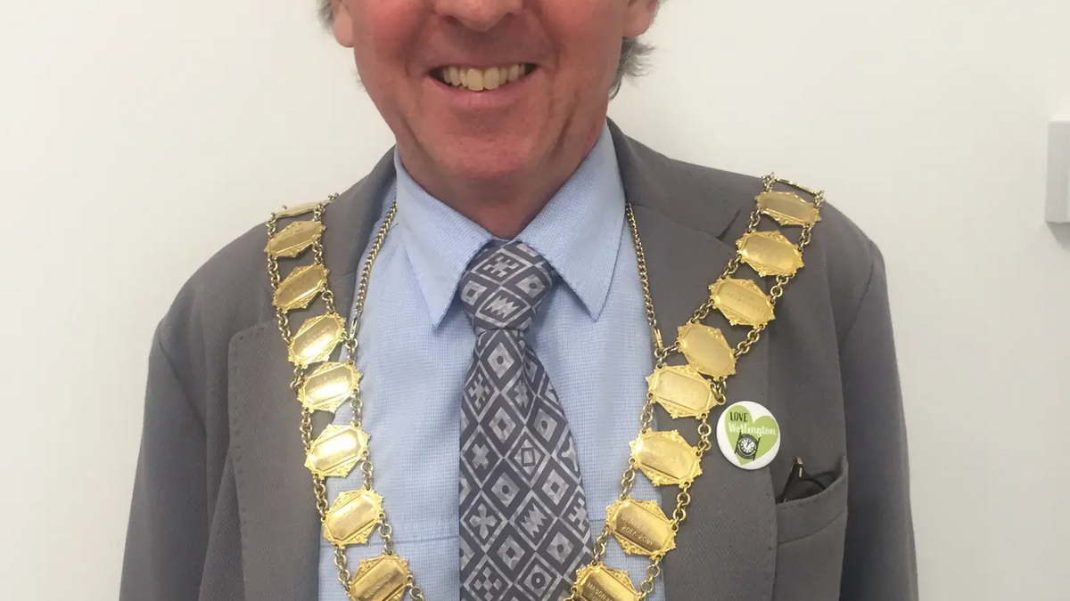 Wellington Mayor Quits the Conservatives and joins the Liberal ...